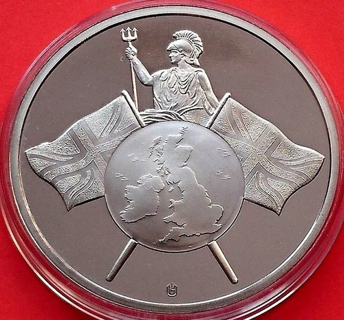 LARGE 50mm £5 Five Pound Elizabeth Fry British Banknote Sticker Medal ...