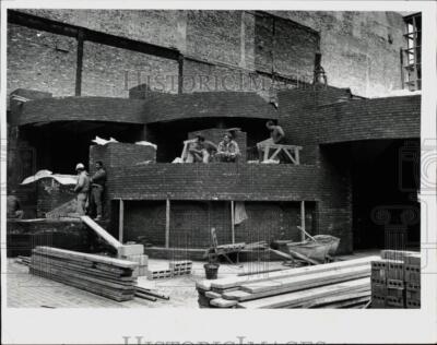 1978 Press Photo Construction Workers at Uncle Sam Mall in Troy, New ...