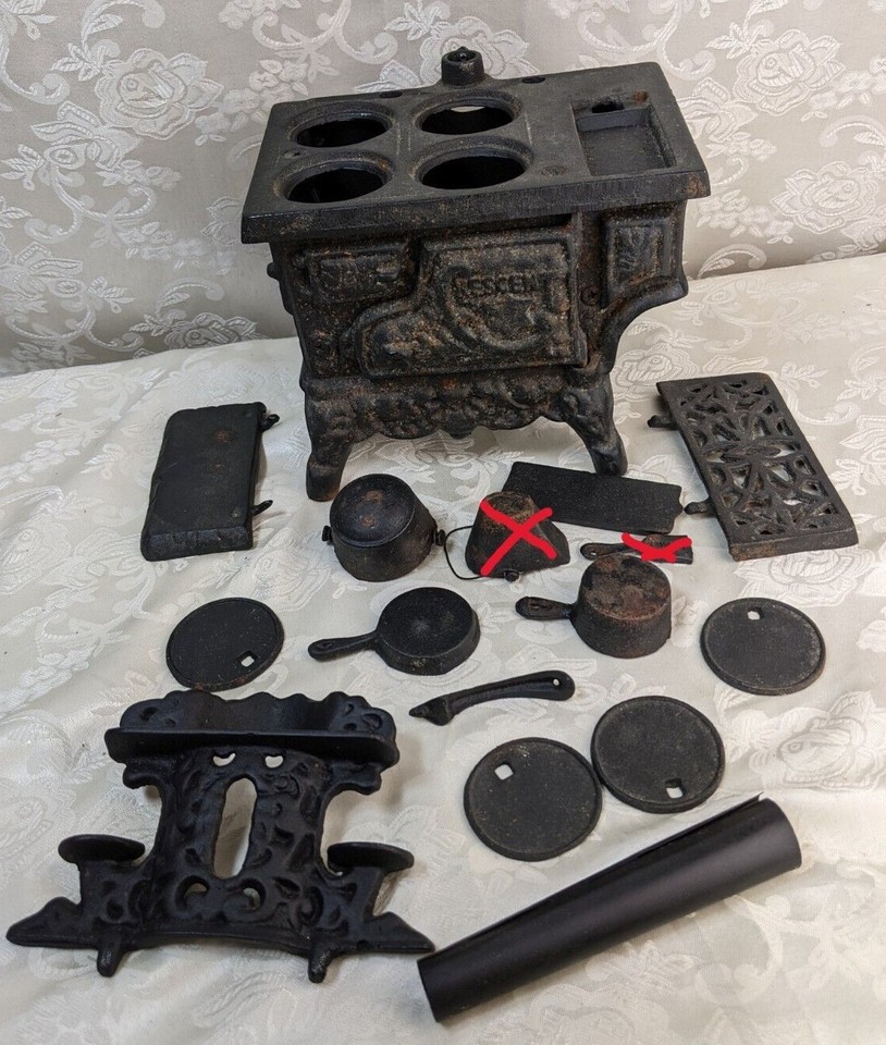 Vintage Crescent Cast Iron Oven Stove Pots Pans Salesman Sample Large ...