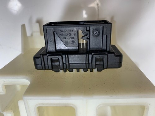 16 17 18 19 BMW X6M F16 Bracket Mount For Electrical Part OEM 586509-10 ...