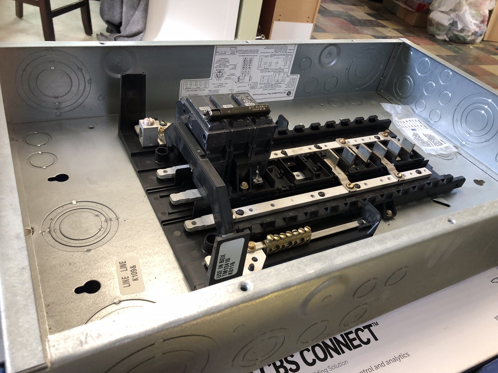 GE 100A 18 Space Main Breaker 3PH 4W 208Y/120VAC TMC18410C for sale ...