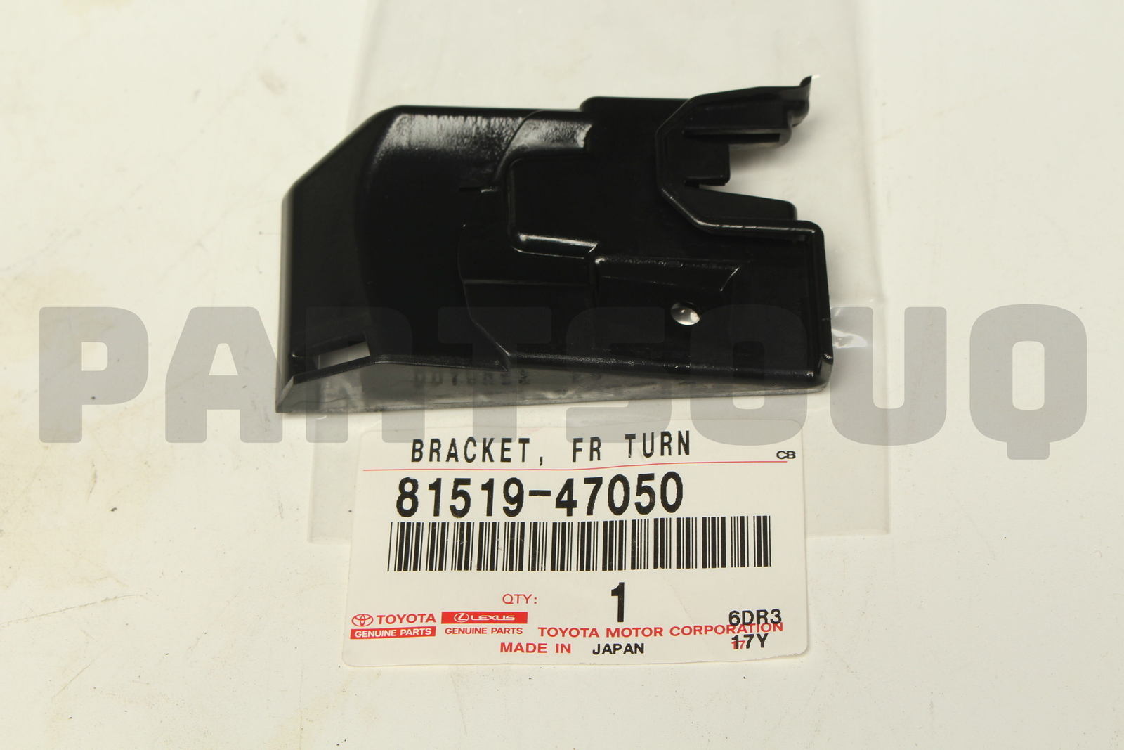 8151947050 Genuine Toyota BRACKET, FRONT TURN SIGNAL LAMP, RH 81519 ...