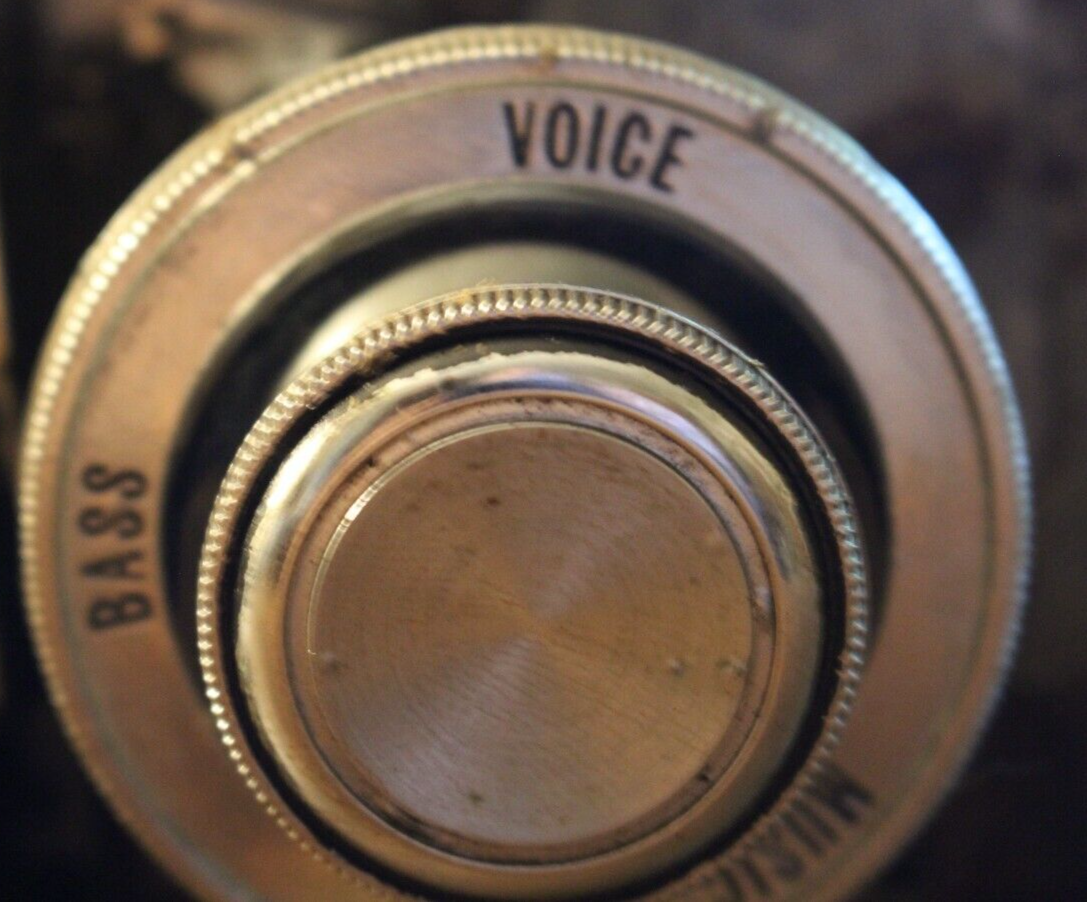 Delco AM/FM Multiplex Radio Product Number 7313133 1970 Oldsmobile ...