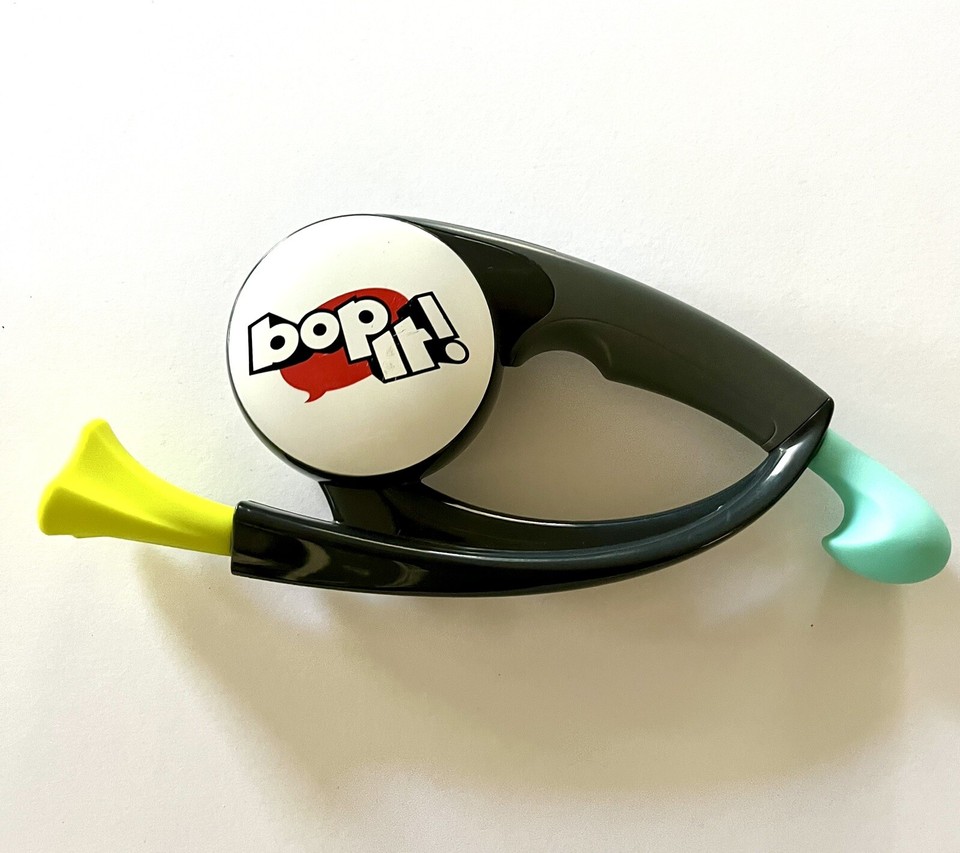 Bop It! Hasbro 2015 Game B7428 Fun Game. Excellent Condition! | eBay