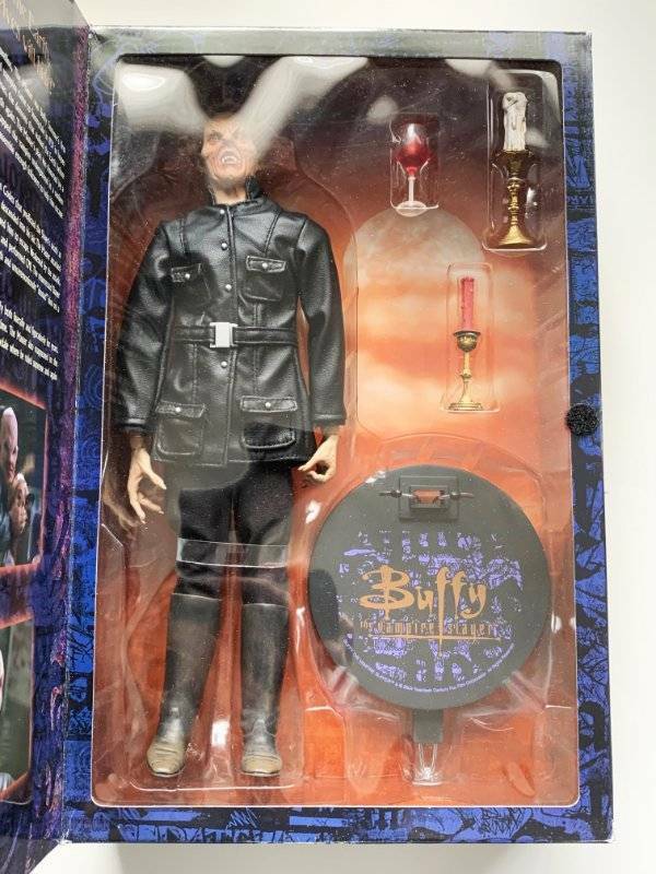 Sideshow Collectibles Buffy The Vampire Slayer The Master 12 inch ...