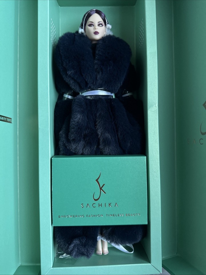 Integrity Toys FR Fierce Seduction Navia Phan 2025 SACHIKA X Designer ...