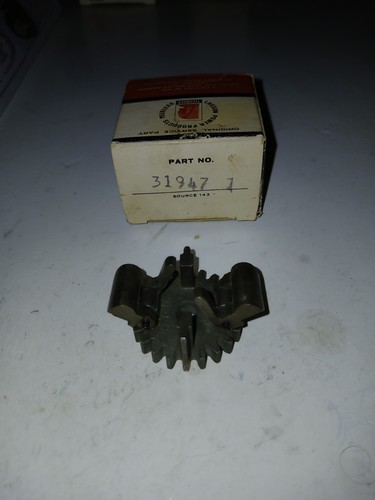 Tecumseh engine Governor Gear part # 31947 - nos oem | eBay