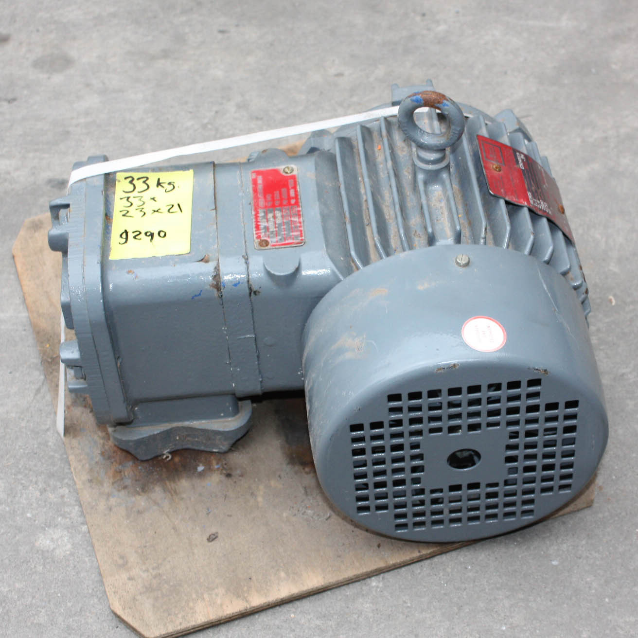 Brook Crompton Betts 3 phase flame proof motor AE908 E504519 1.1kW 1.5 ...