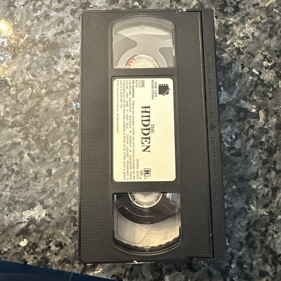 The Hidden VHS Rare Alternate Cover Box Cult Sci Fi Horror Movie Kyle ...