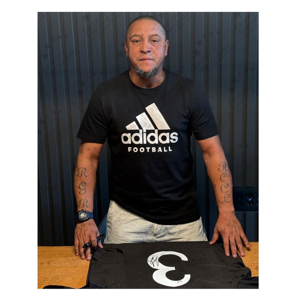 Roberto Carlos Signed Real Madrid 1999-00 Away Soccer Jersey. Standard ...