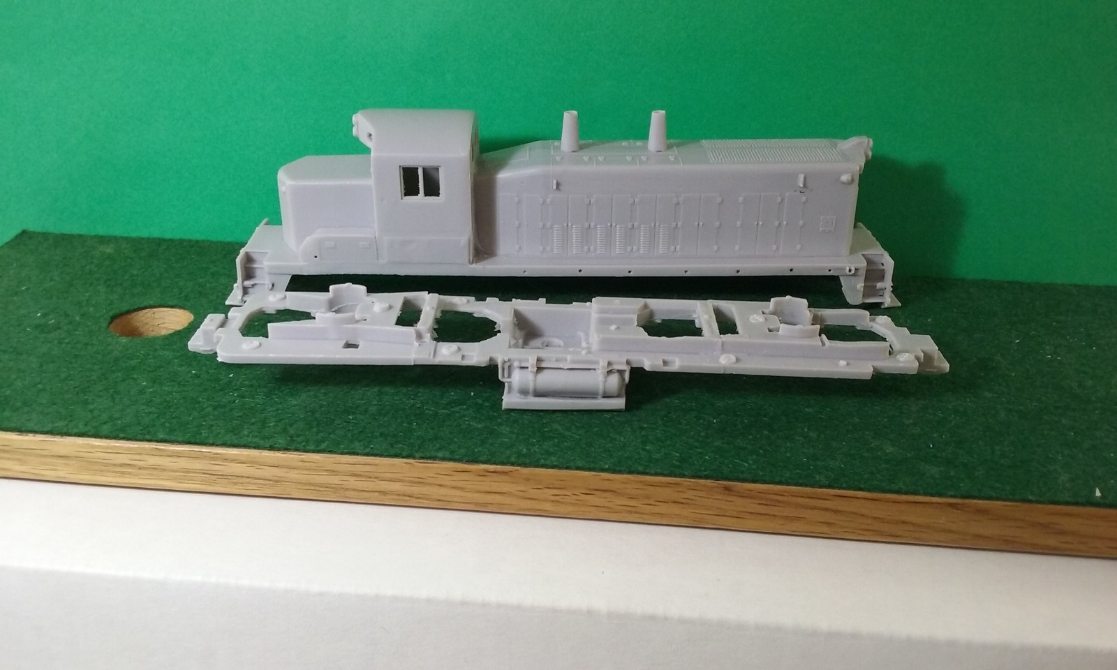 HO Scale, RS 1325 Engine Kit, Shell & frame, PNW Resins | eBay