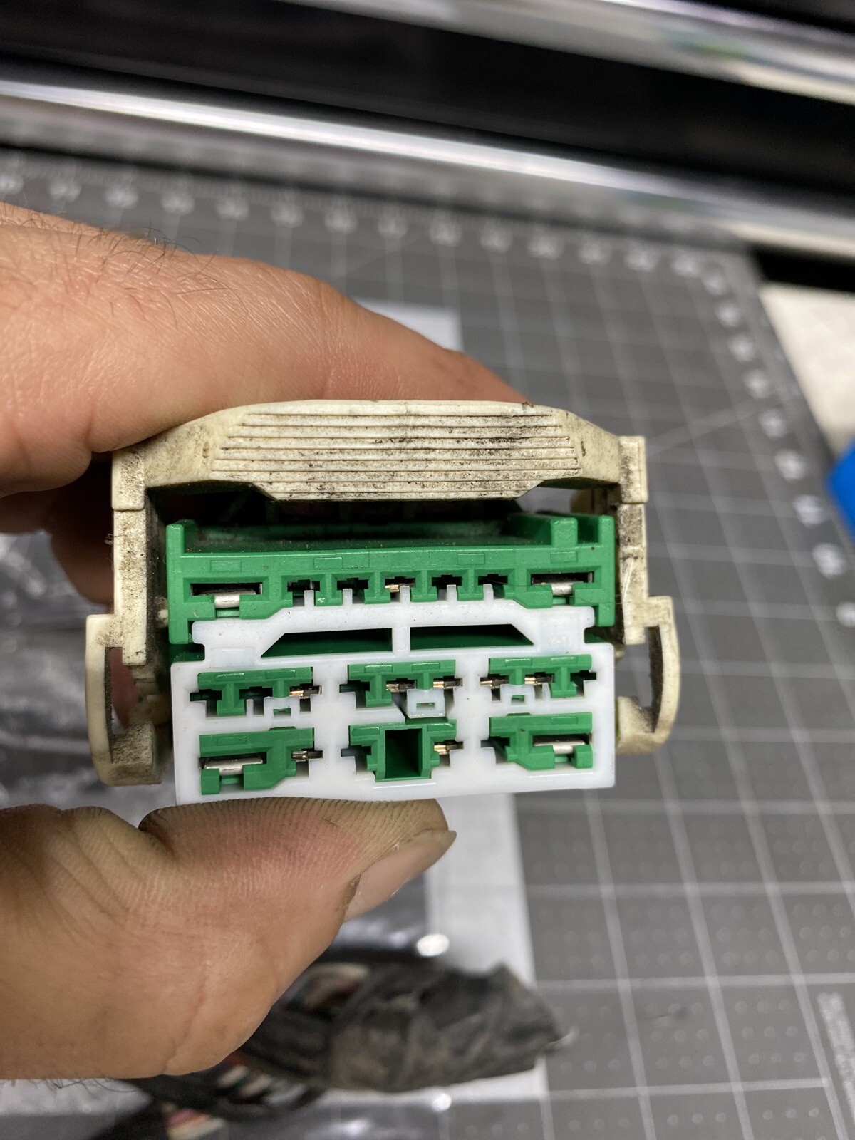 2007 2008 CALIBER PATRIOT FUSE RELAY BOX 04692207AE Wiring Harness ...