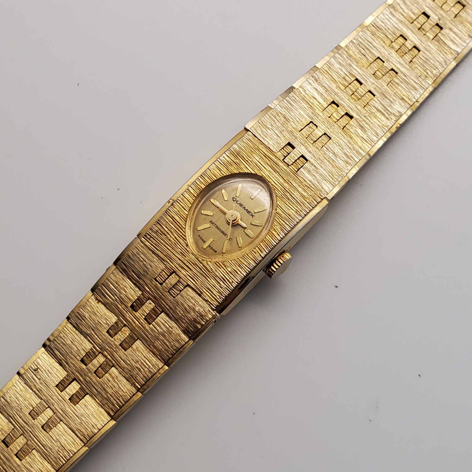 Vintage Quemex MECHANICAL HANDWIND GOLD TONE WATCH GOLD FACE ...
