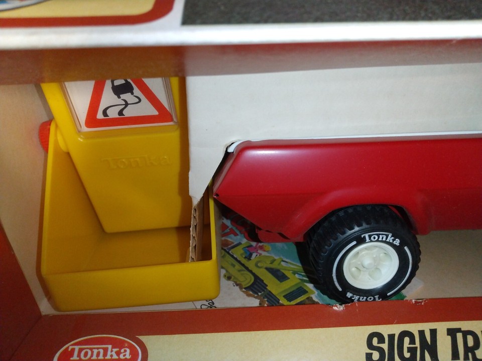 TONKA Tonka Vintage Rare 1973 Mini Thrust Tonka Sign Truck #1088 Mint ...
