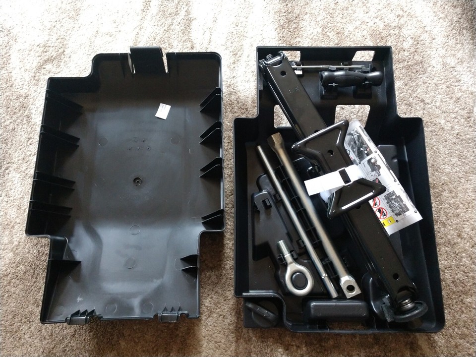 DODGE RAM Promaster Van Jack & Tool Kit | eBay