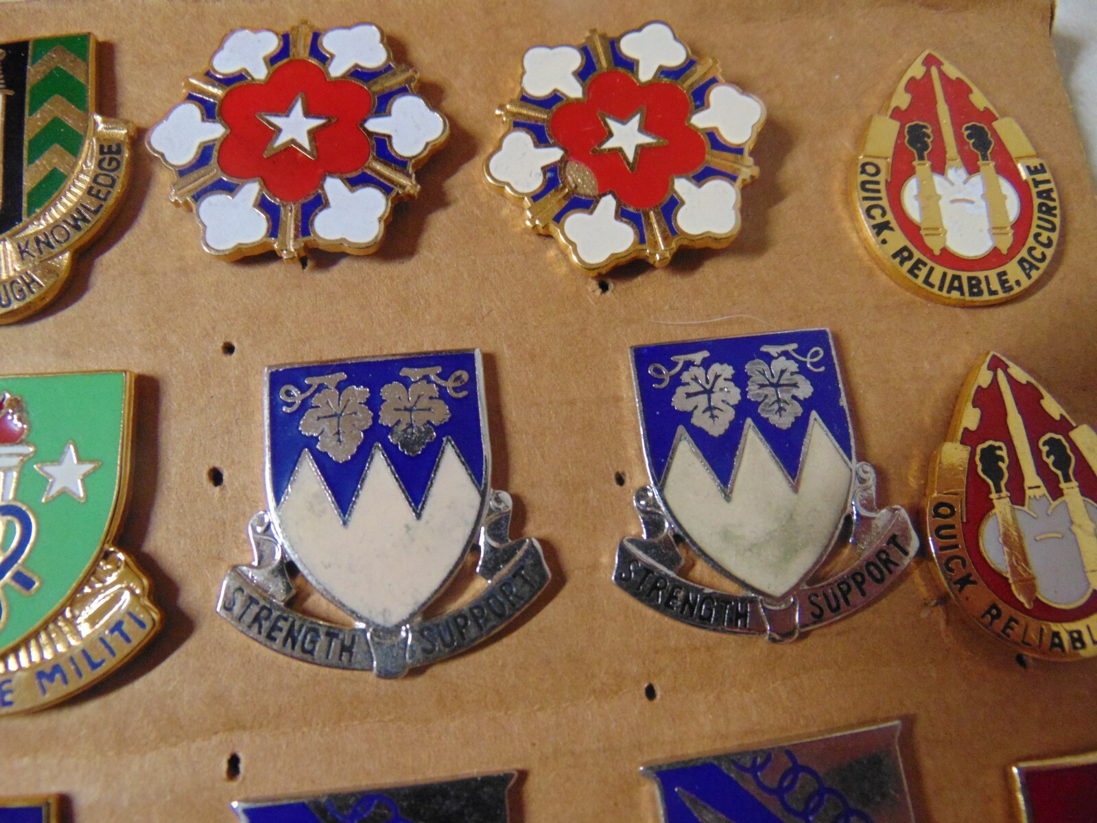 MILITARY INSIGNIA CREST DUI SET OF 2 13TH SUPPORT BATTALION STRENGTH ...