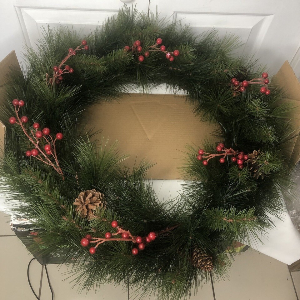 Threshold Wreath Needle with Berries and Pinecones | eBay