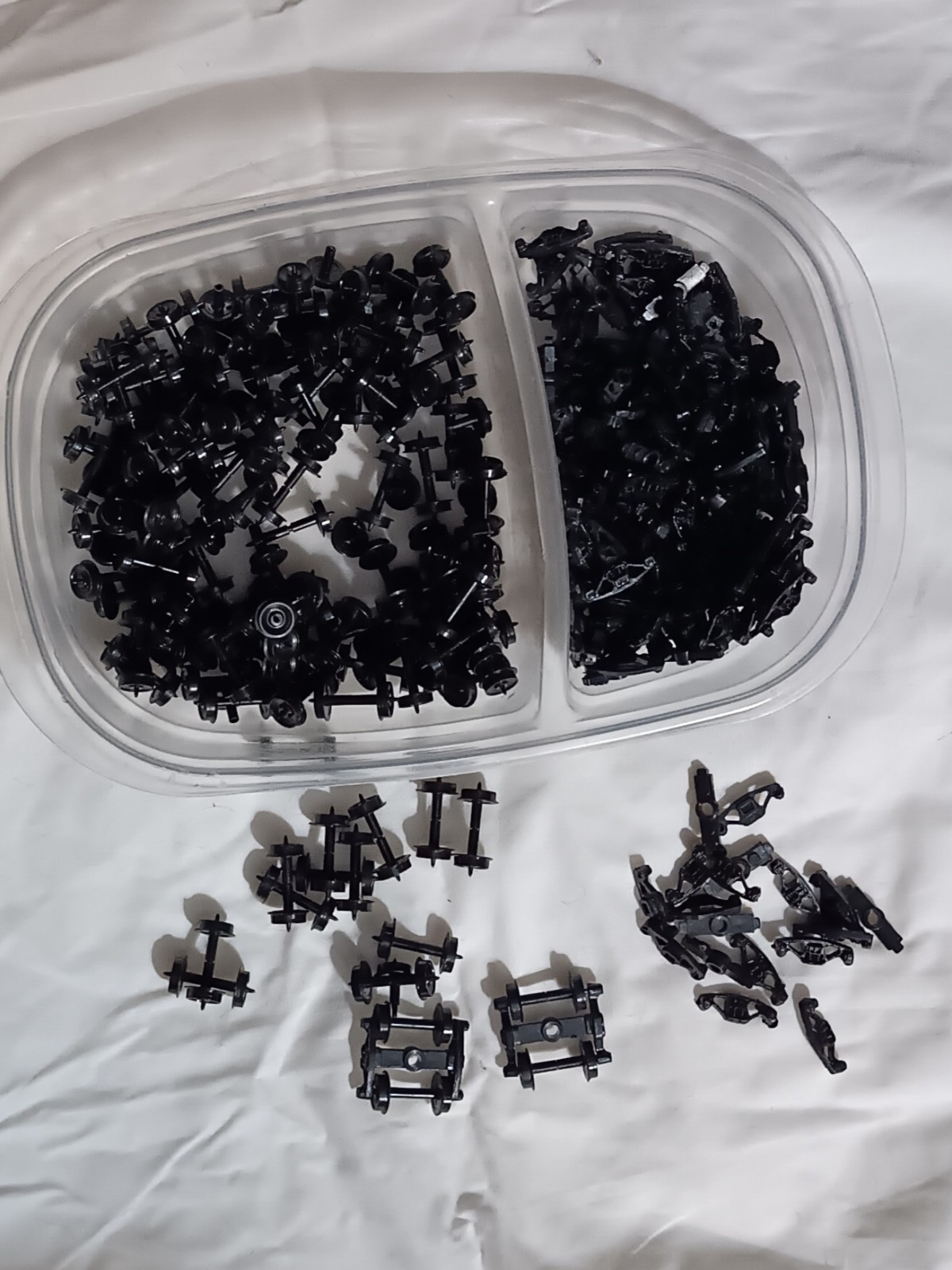 HO Scale Freight Car Trucks,over Fifty Frames And 120 Wheel & Axle Sets ...