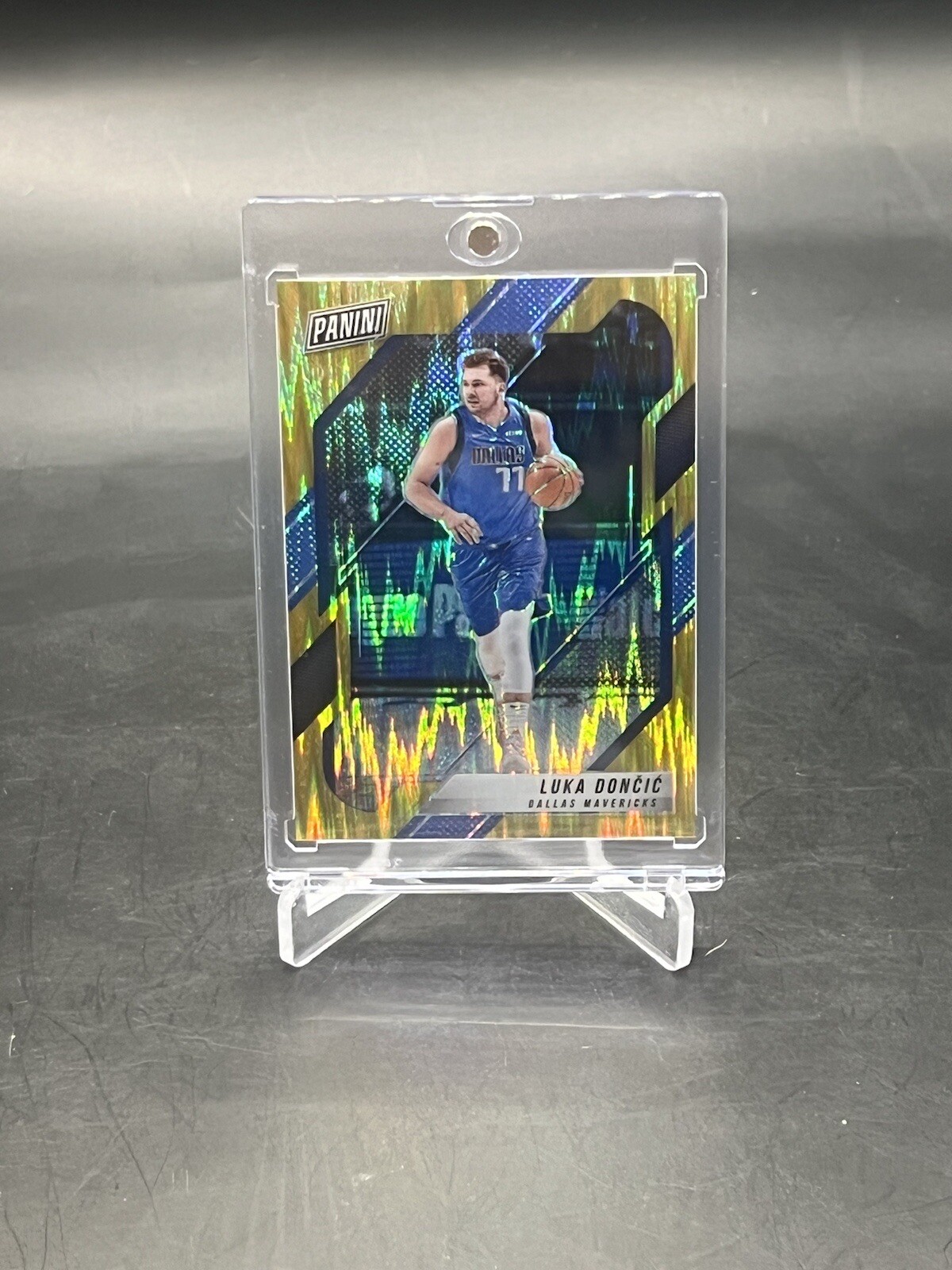 2021 Panini National Convention VIP Gold Pack - Luka Dončić #24 Gold ...