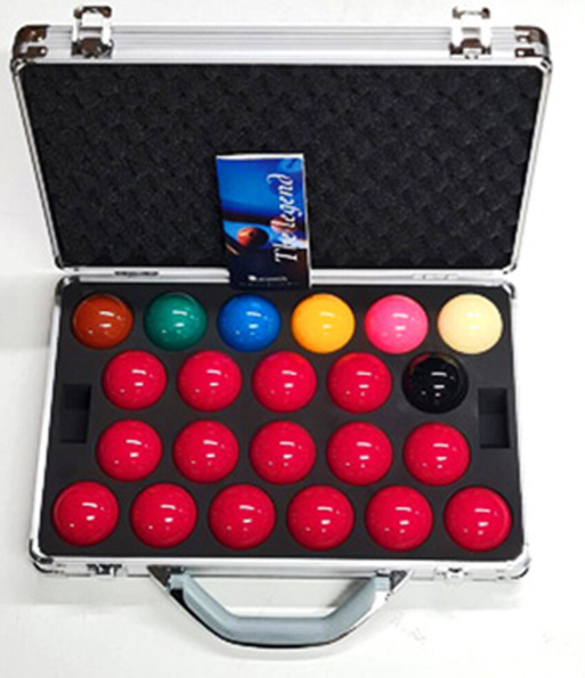 VARIOUS FULL SIZE SNOOKER BALLS WITH ALUMINIUM CARRYING CASE | eBay UK