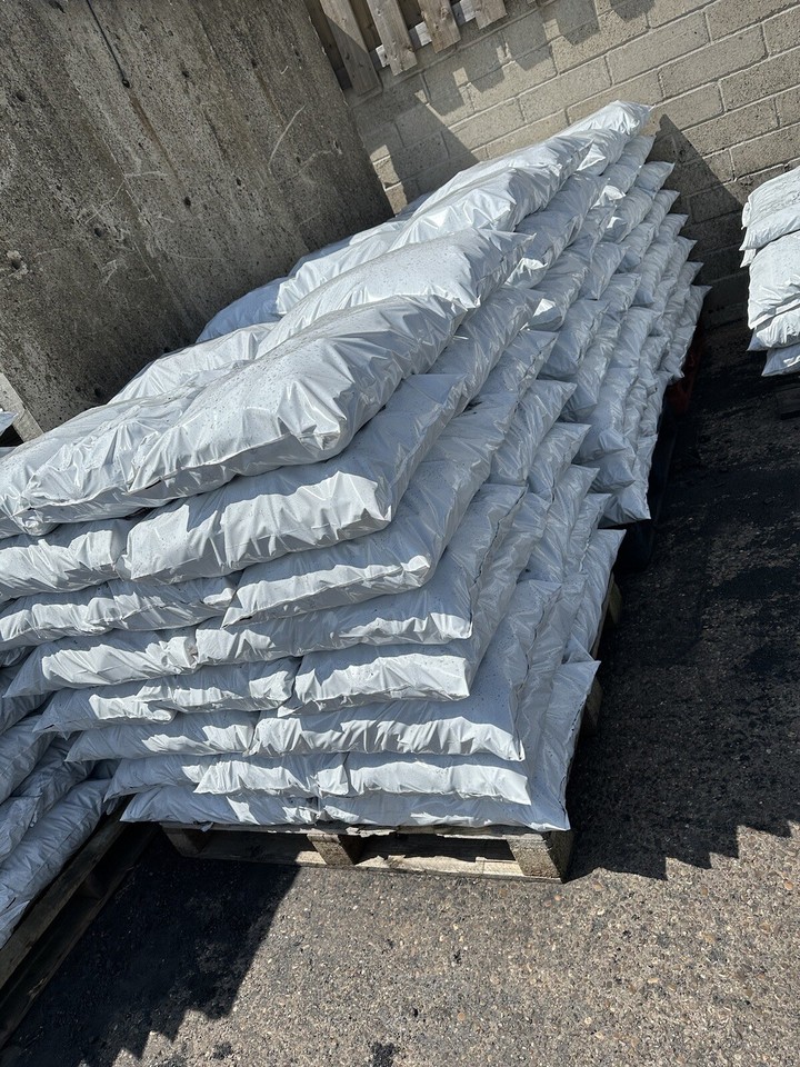 Smokeless Coal 1 Ton 40x25kg Bags Heat , £380 collected £410 delivered ...