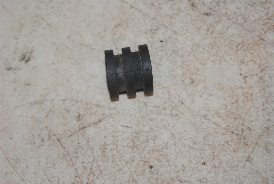 Suzuki RM 125 RM 250 RMX Gas Tank Rubber Frame Mount Damper 44542-26C00 ...