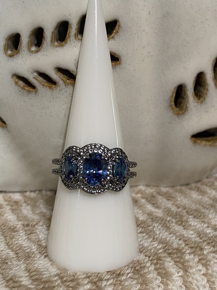 Bomb Party Ring RBP6636 Simply Gifted Light Sapphire CZ Ring Size 9 NWT ...