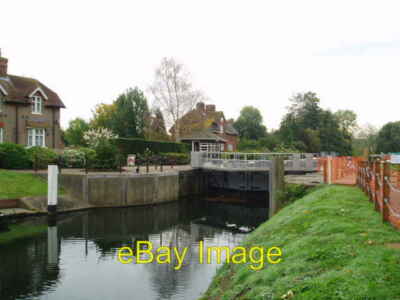 Photo 6x4 Ham Lock, New Cut, River Thames Beaumont/SU9973 The picture ...