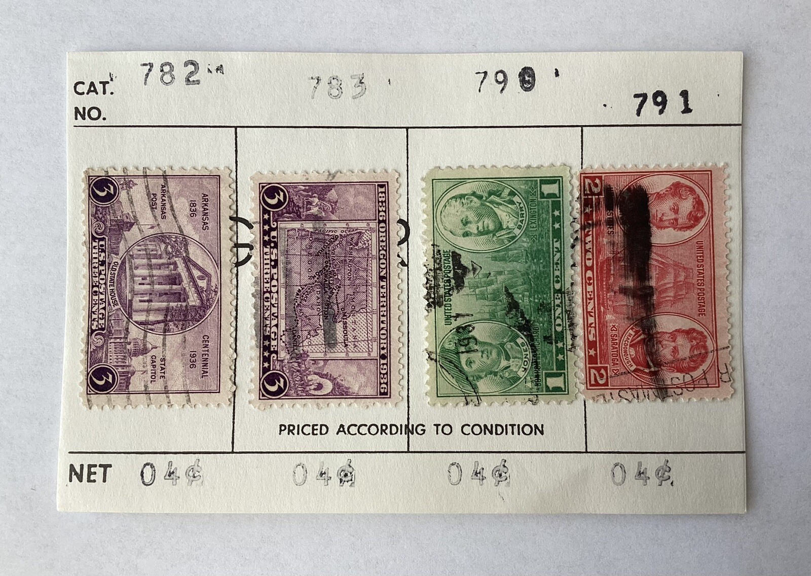 Lot of 8 Hinged US Postage Stamps Scott Numbers: 790, 91,95,98,99, 782 ...