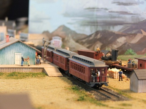 SHIPPING INCLUDED CUSTOM Nn3 LAYOUT AND TRAIN AWARD WINNING MODEL | eBay