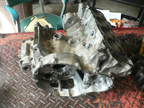 01 Honda CBR600 F4i Engine Block Case | eBay