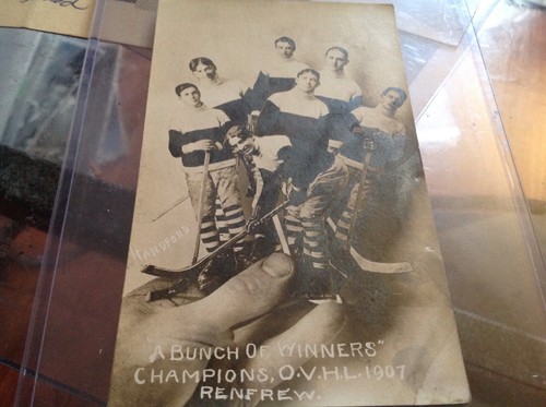 RENFREW MILLIONAIRES OVHL CHAMPS 1907 BERT LINDSAY NHL HOCKEY POSTCARD ...