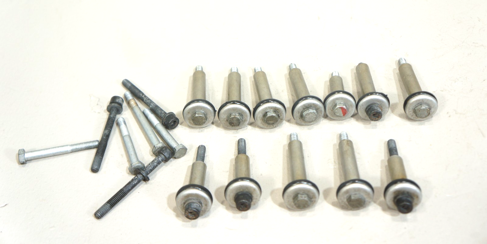 96-99 mercedes r129 sl320 m104 engine cylinder head valve cover bolt ...