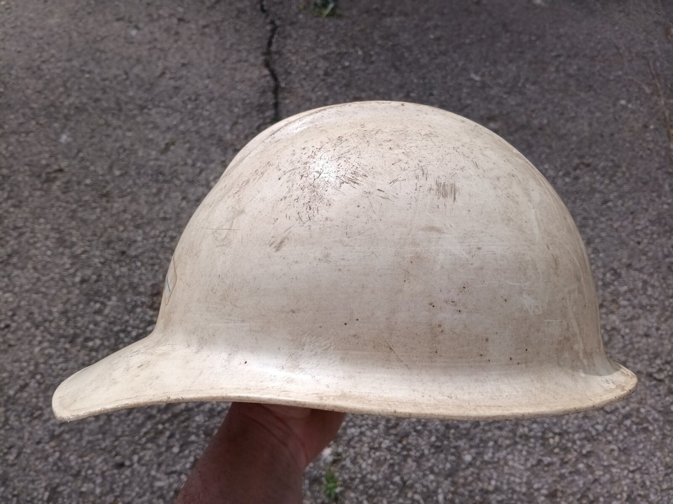 Vintage Bullard Hard Hat Model 502? Hard Boiled, White No Liner See ...
