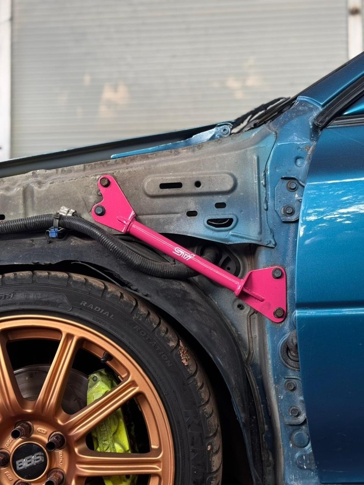 Subaru Impreza GC8 Fender Braces (STI) | eBay