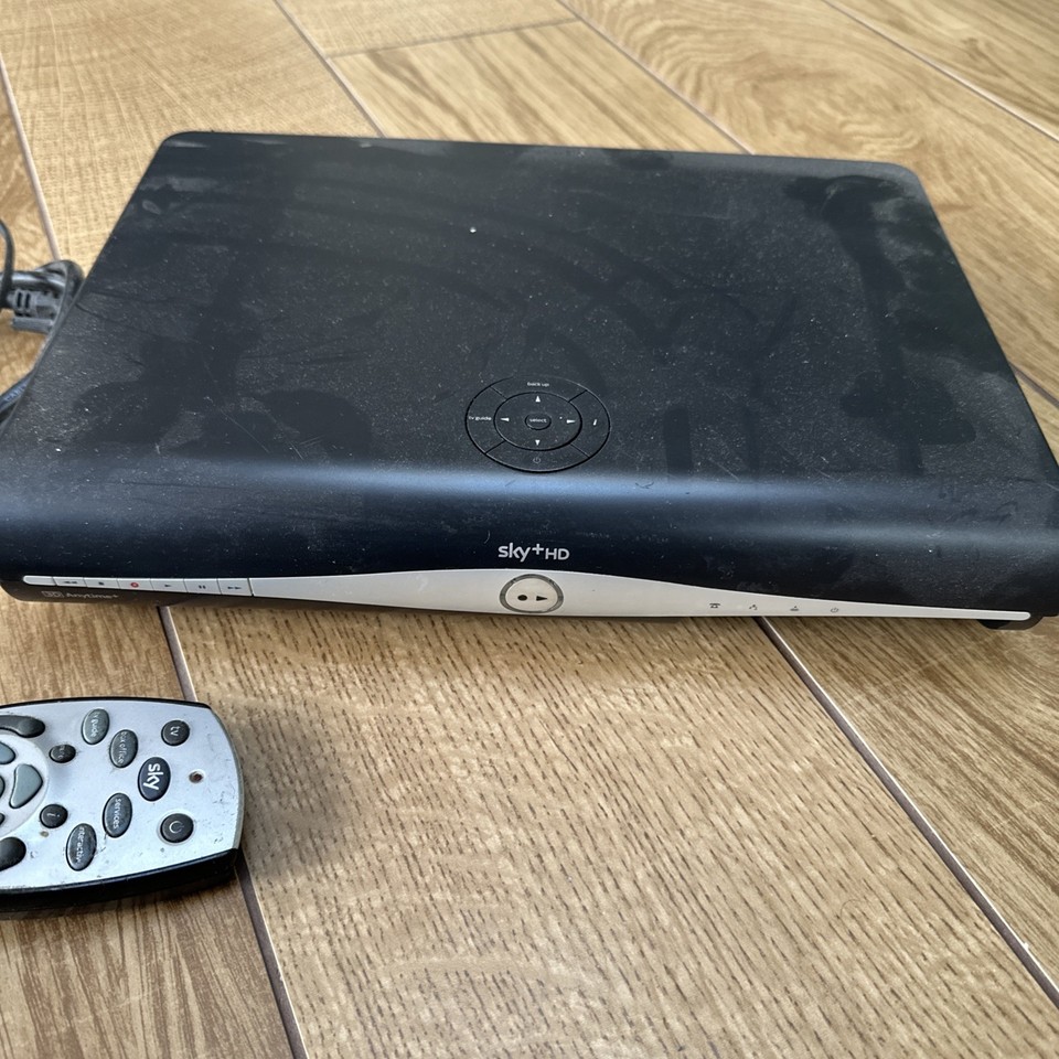 Sky Plus/+ HD Box 500GB Built in WIFI wi-fi DRX890W Remote & Power ...