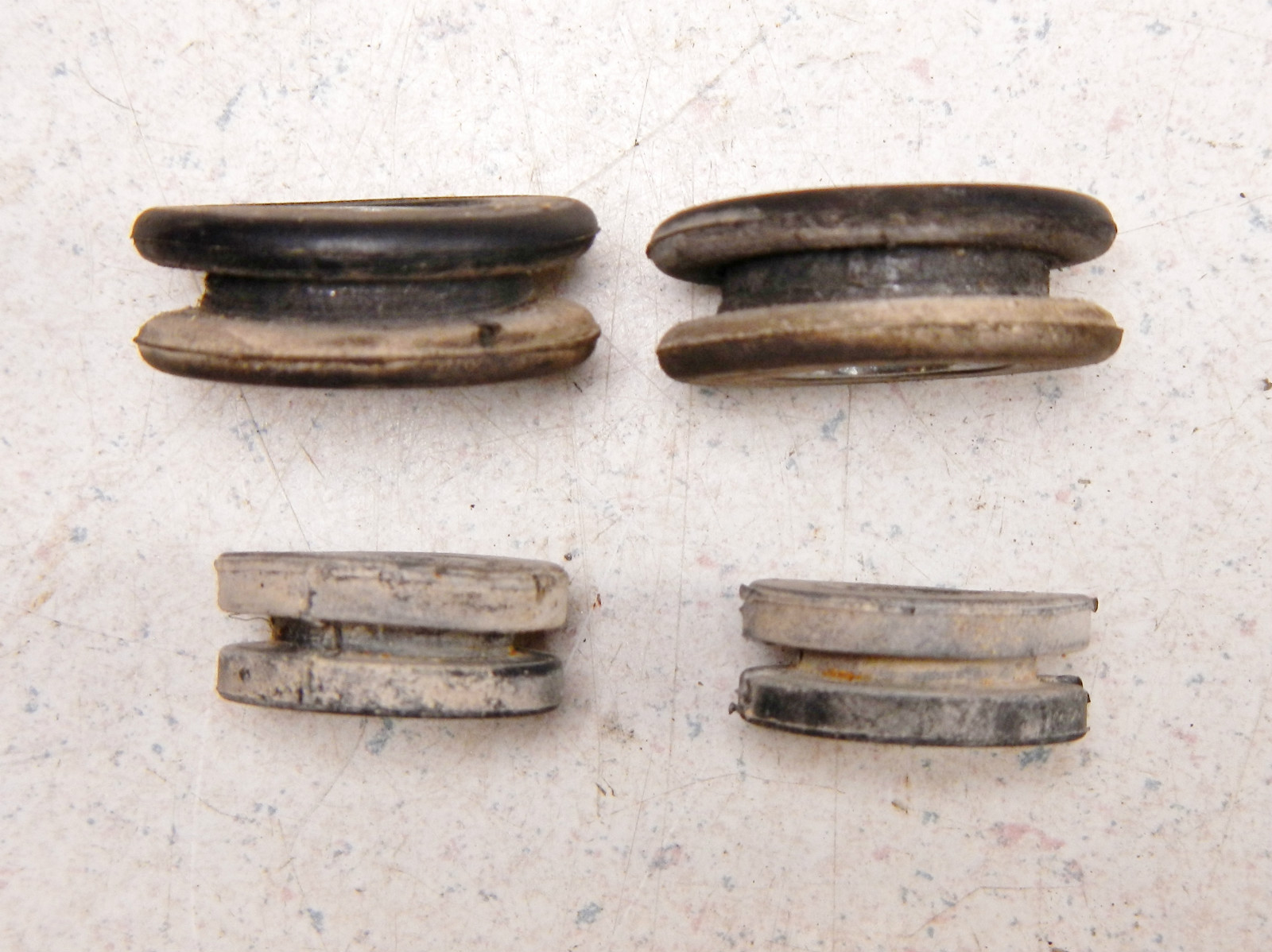 92 SUZUKI LT230E BATTERY BOX HOLDER TRAY BRACKET MOUNTING BUSHINGS ...