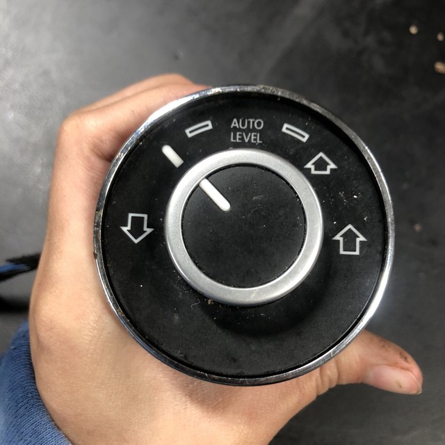 VW Volkswagen OEM 04-10 Touareg Ride Control-rear Switch 7L6927135E for ...