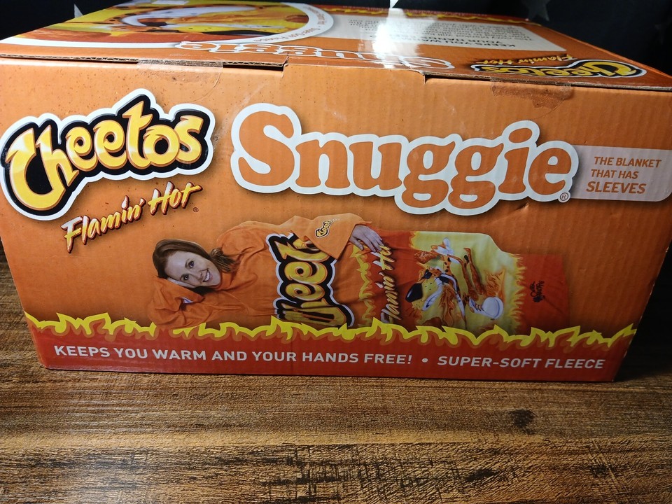 Snuggie Flamin Hot Cheetos 71"x54" Super Soft Wearable Blanket with ...