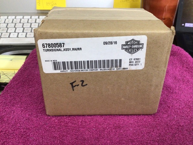 Genuine OEM Harley-Davidson Turn Signal Right Rear 67800587 for sale ...