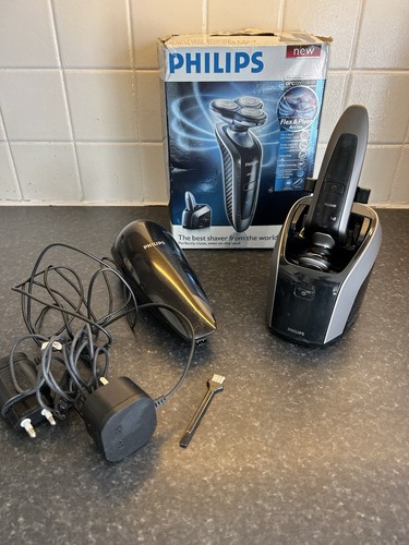 Philips Arcitec RQ1075 Electric Shaver Wet & Dry Self Cleaning | eBay UK
