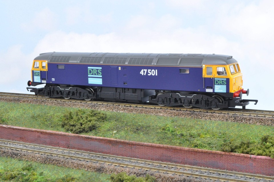 Hornby OO Gauge R2353 Direct Rail Services CO-CO Class 47 Diesel 47501 ...