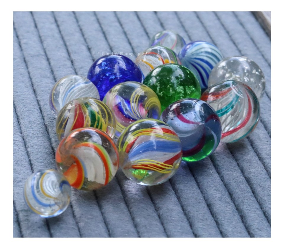 35 Marble Lot Handmade Glass German Marbles & Cullets Peices Offers ...