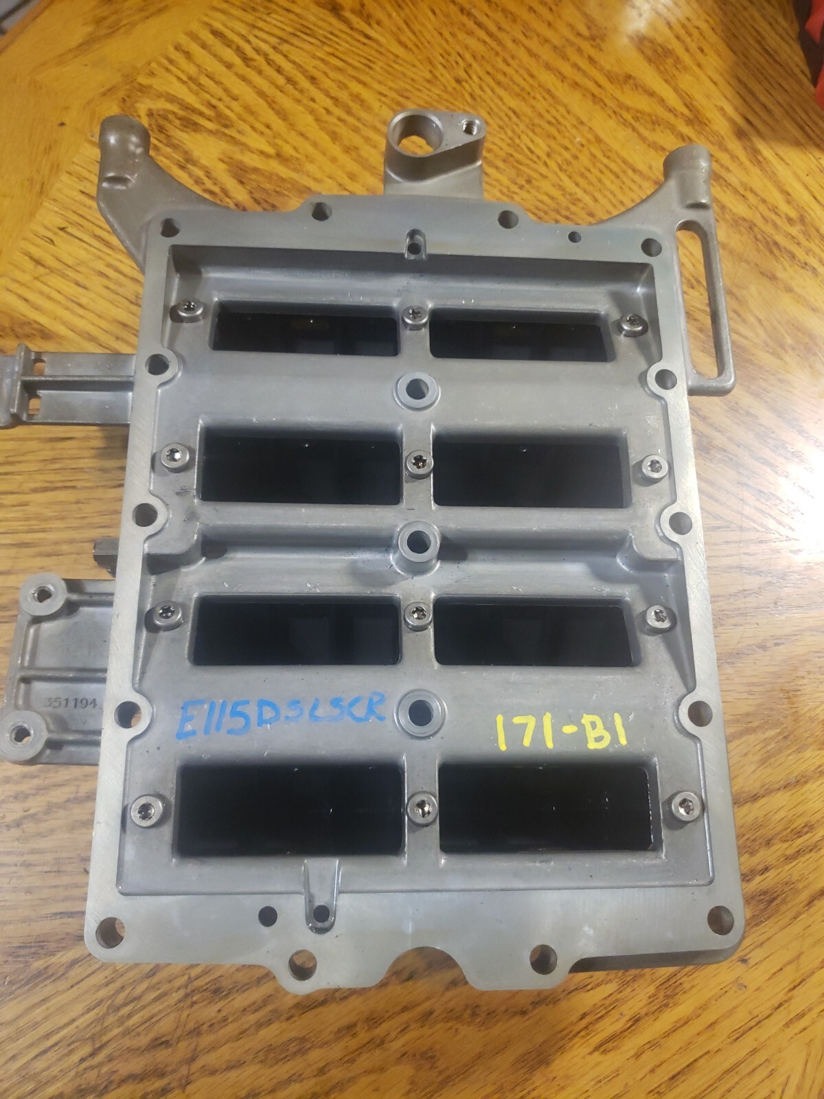 2008 Evinrude outboard 115hp ETEC 2-stroke intake manifold/reed ...