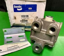Bendix R-14 Horizontal Brake Relay Valve 103010 T-294859-d for sale ...