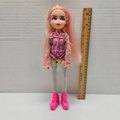 2013 Bratz TWISTY STYLE CLOE Tall Doll w/ Original Outfit Shoes - Pink ...