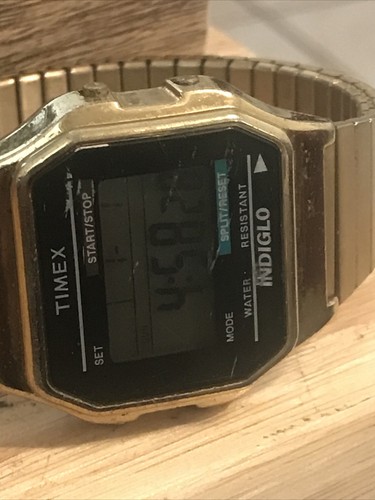 TIMEX 555 RR Classic Digital Indiglo Gold Tone watch With New Battery ...