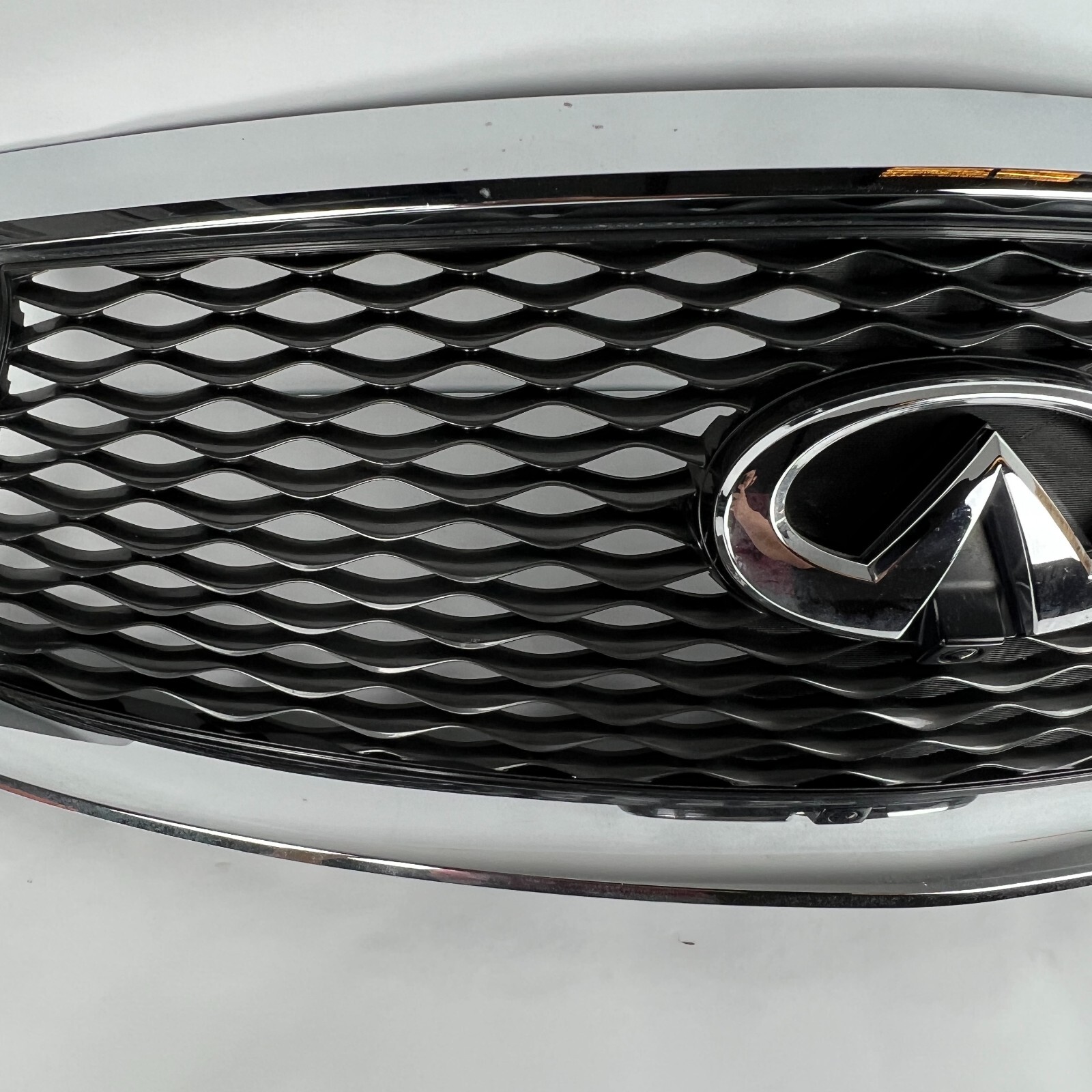 OEM 2016 - 2020 Infiniti QX60 Front Grille Assembly w/ Camera 62310 ...