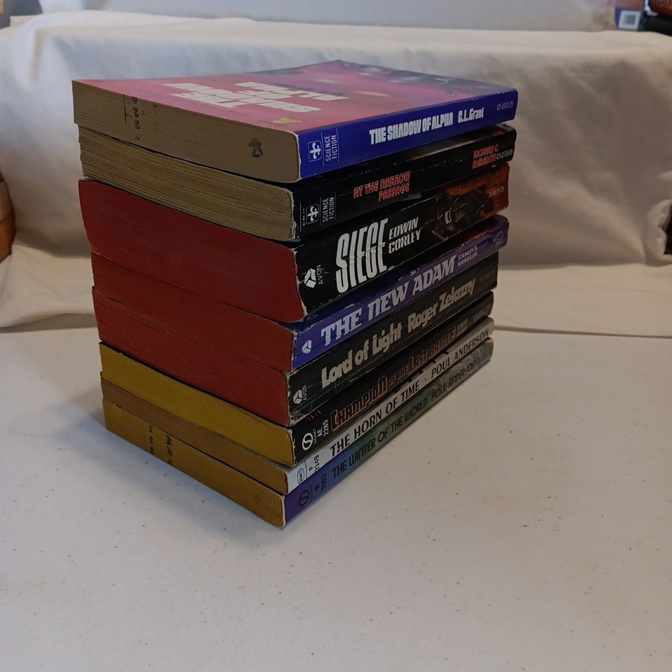 Vintage Sci-Fi Science Fiction Variety Mass Market Paperback Books Lot ...