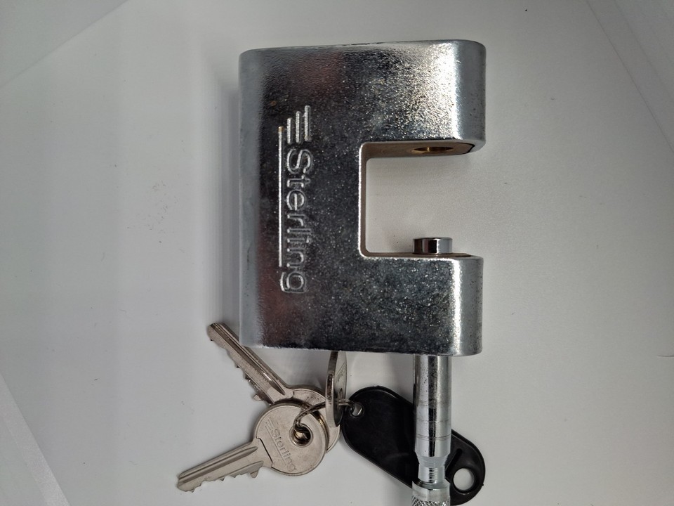 STERLING HEAVY DUTY STEEL PADLOCK-81mm-3 KEYS-CONTAINER-GARAGE-ETC ...